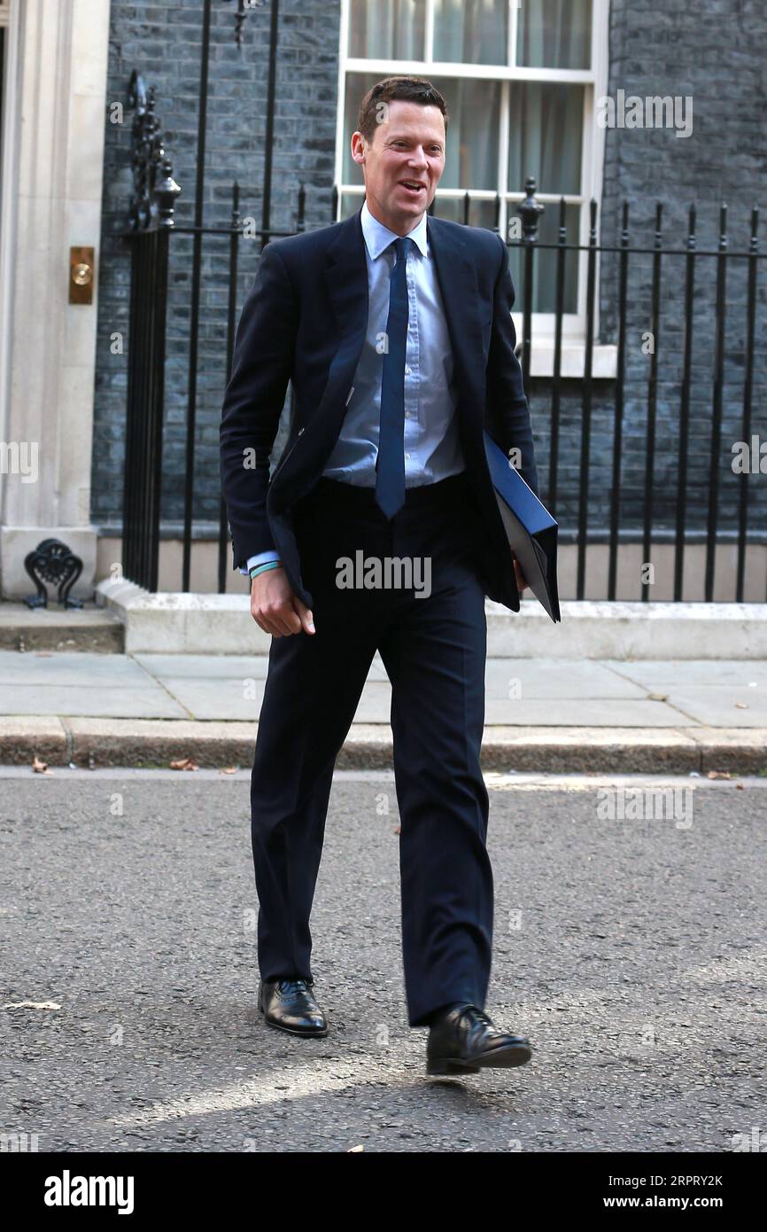 London, UK. 05th Sep, 2023. Justice Secretary Alex Chalk leaves a ...