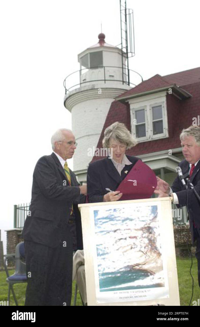 Visit by Secretary Gale Norton to Michigan for announcement, at the ...