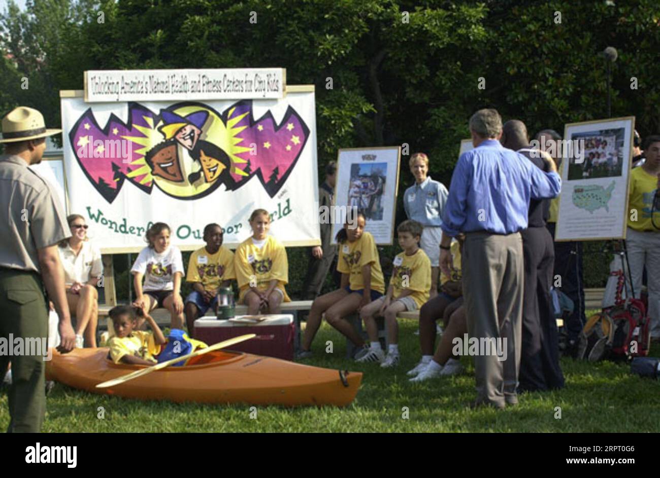 President George Bush, at right, with former Dallas Cowboys running ...