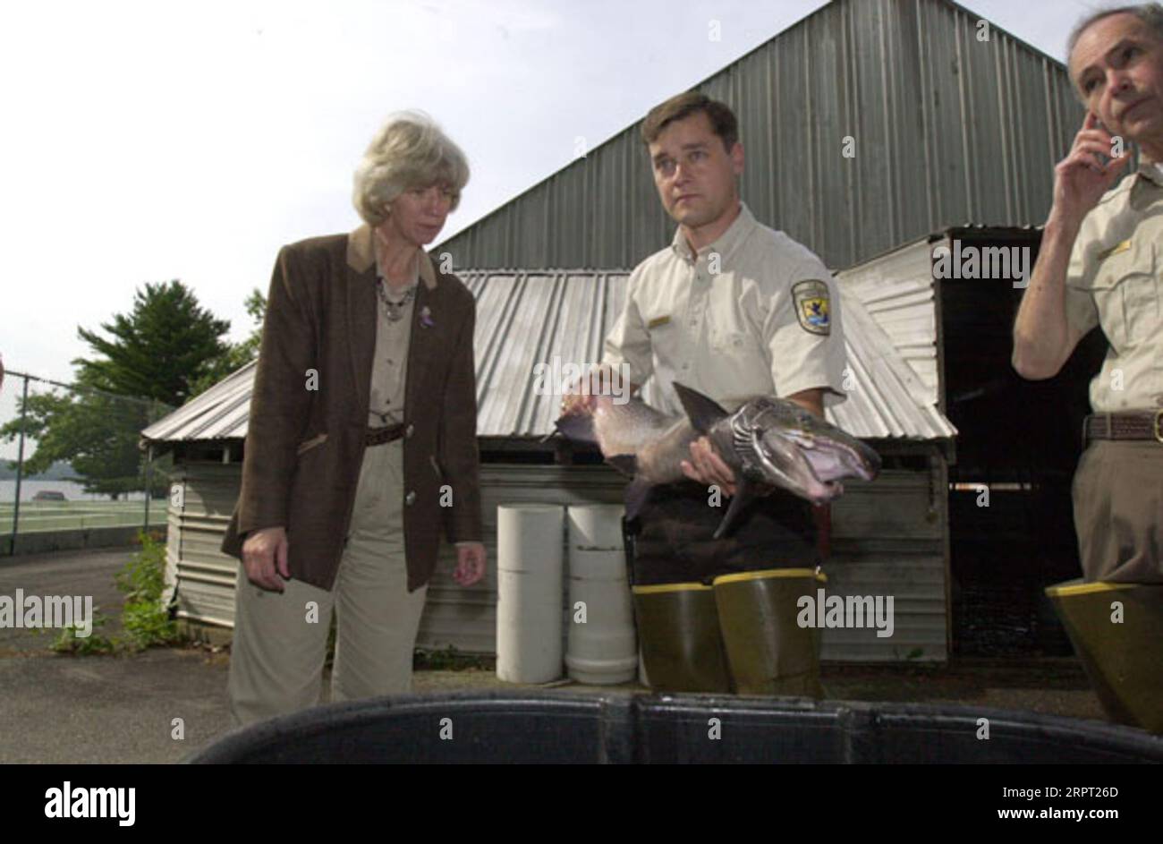 Secretary Gale Norton receiving briefing on Atlantic salmon from ...