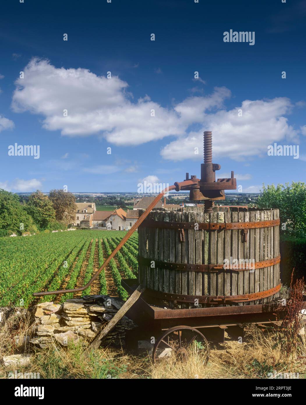 French historic wine making press hi-res stock photography and images ...