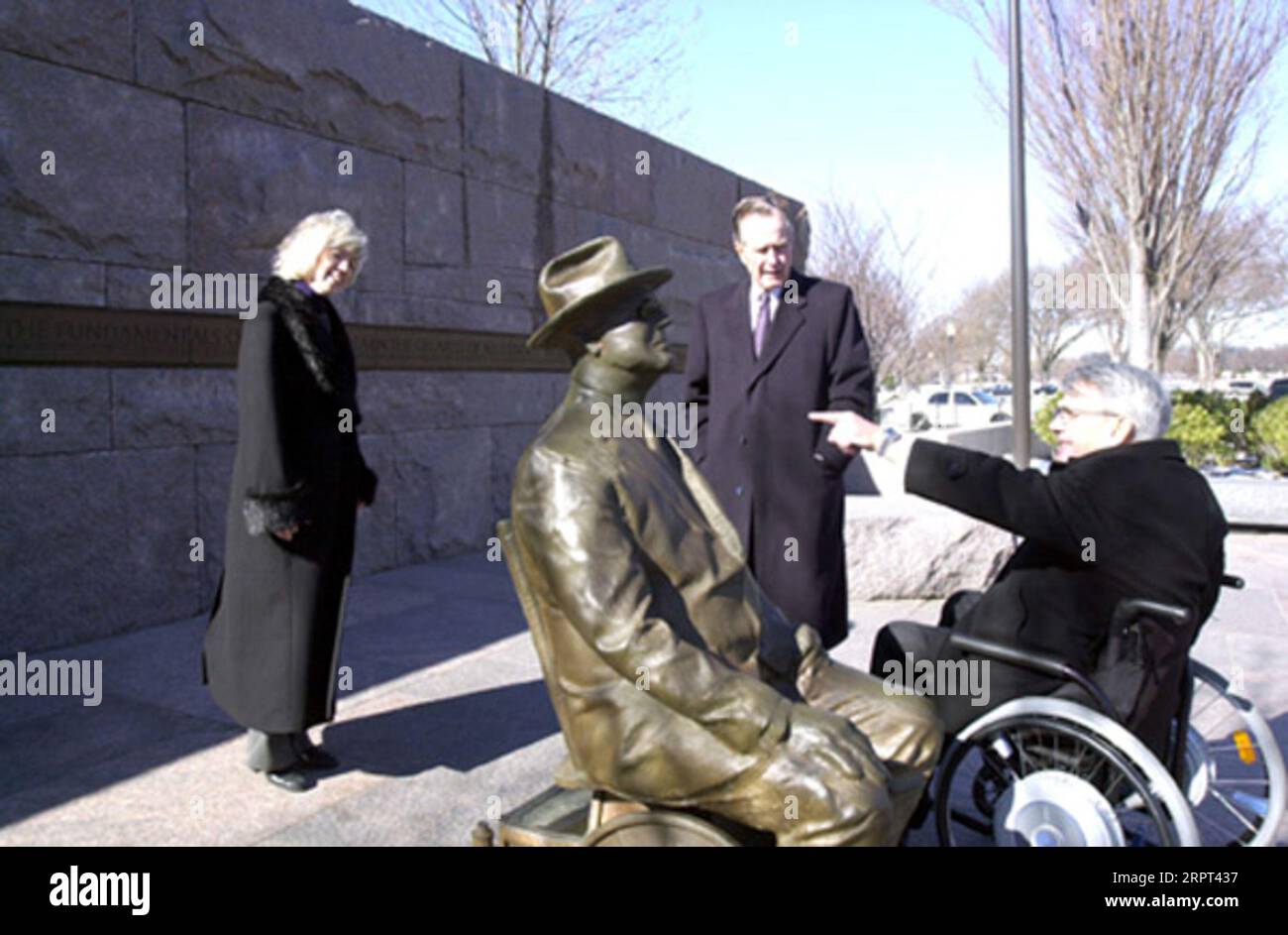 Secretary Gale Norton, former President George H.W. Bush, National ...
