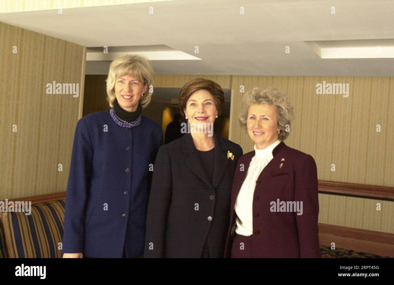 Left to right laura norton hi-res stock photography and images - Alamy
