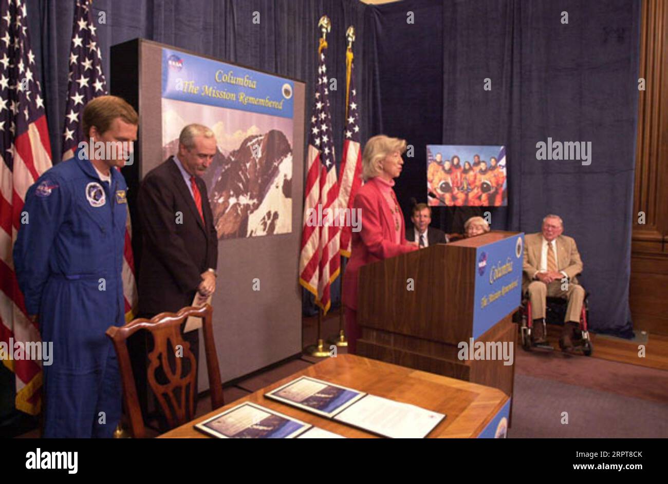 Secretary Gale Norton, with astronaut Scott Parazynski and National ...