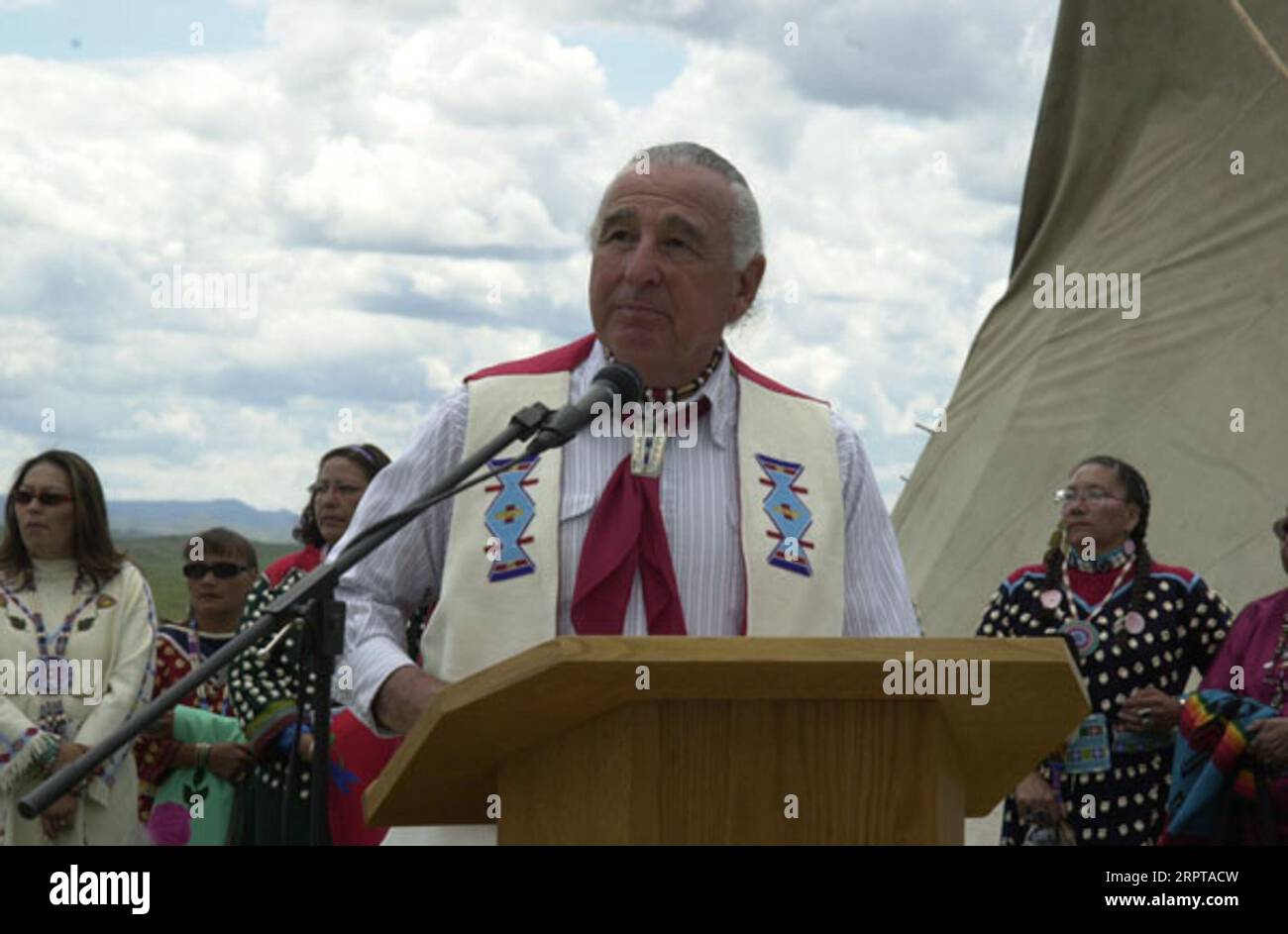 Colorado Senator Ben Nighthorse Campbell speaking at dedication ...