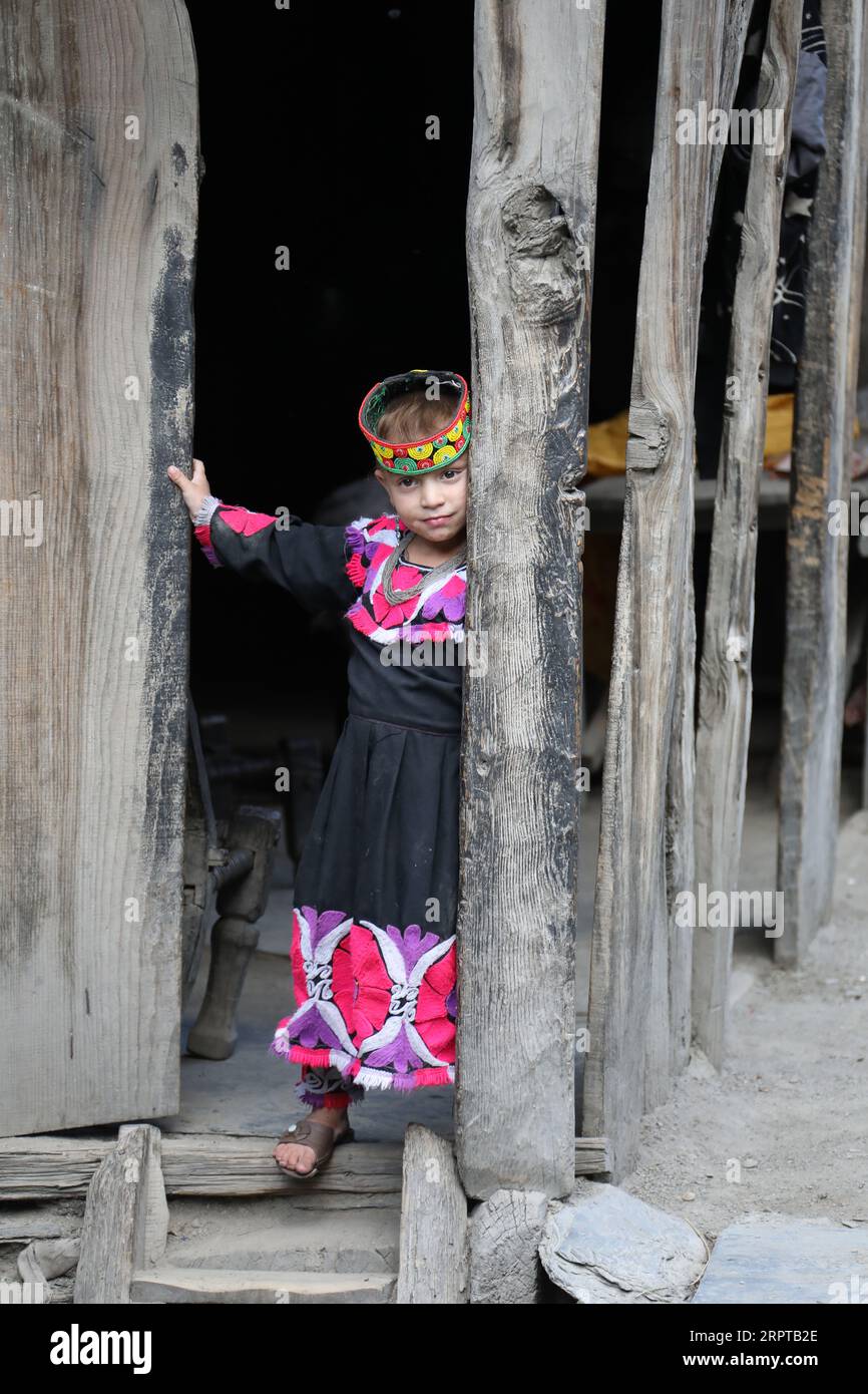 Kalasha girl pakistan hi-res stock photography and images - Alamy
