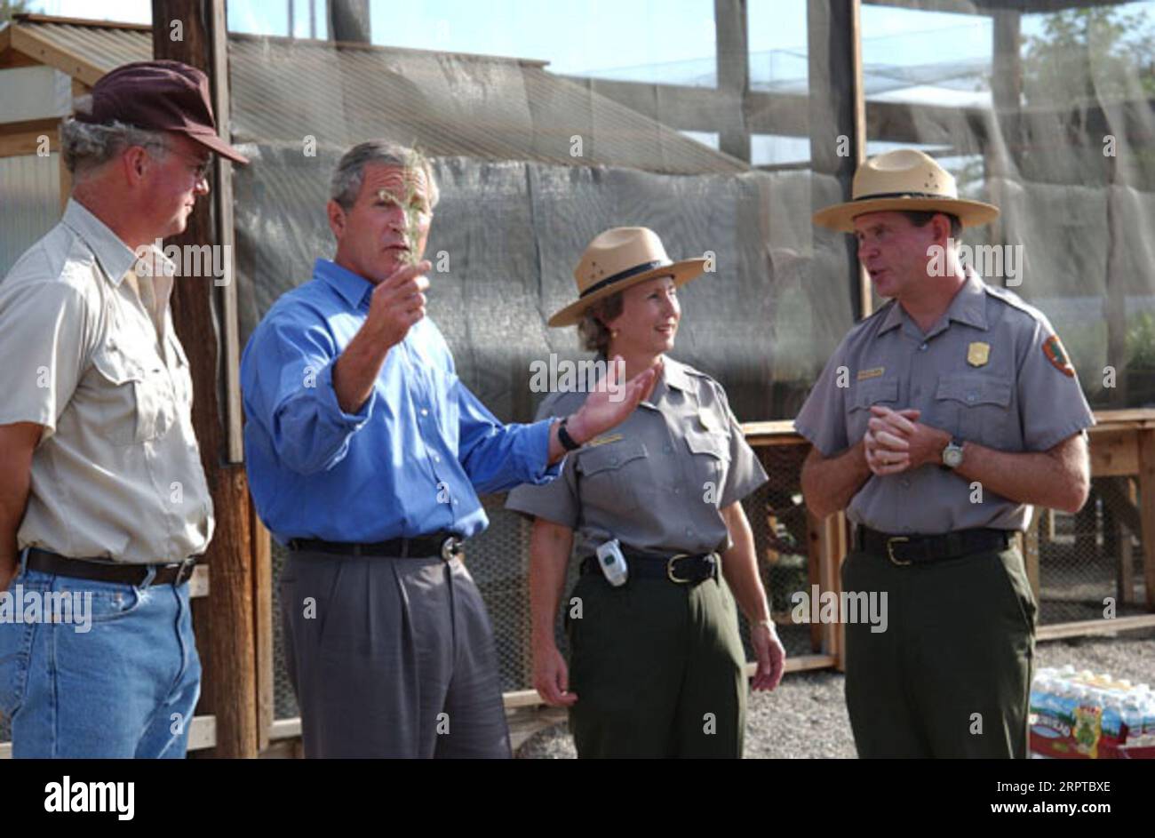 Ralph Waycott, far left, volunteer coordinator for the Rancho Sierra ...