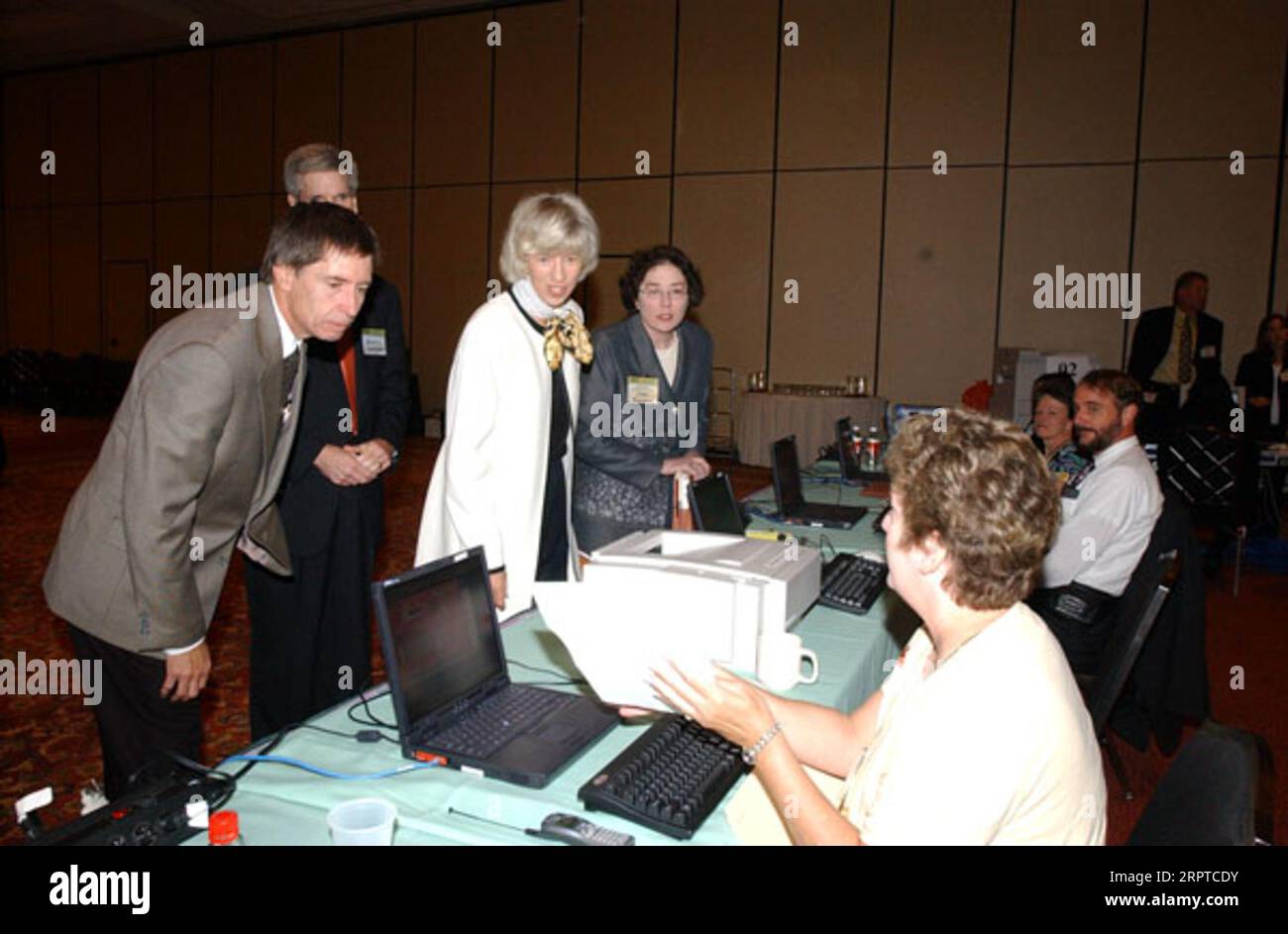 Minerals Management Service offshore resource officials Thomas ...