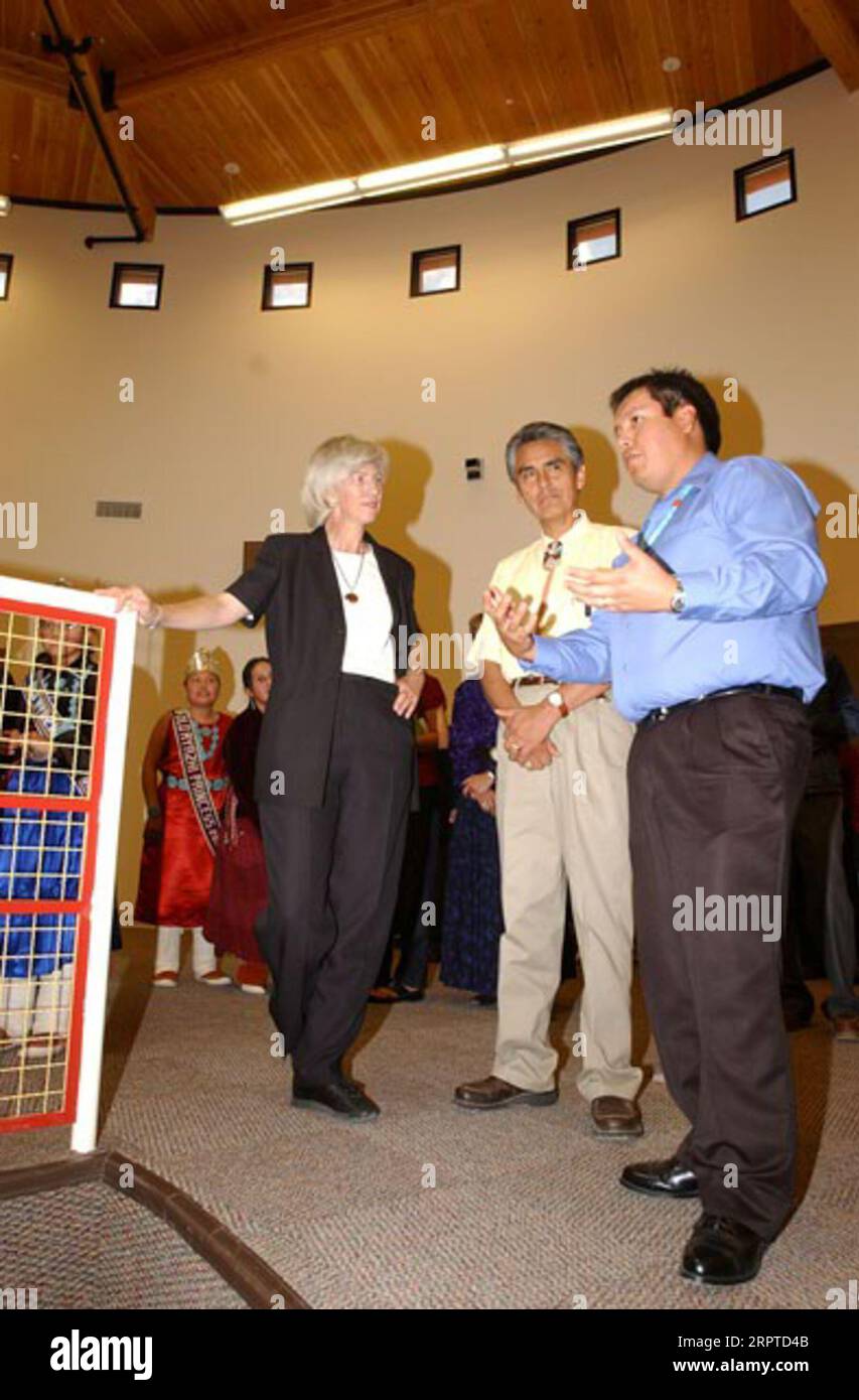 Secretary Gale Norton, with Navajo Nation President Joe Shirley, Jr. to ...