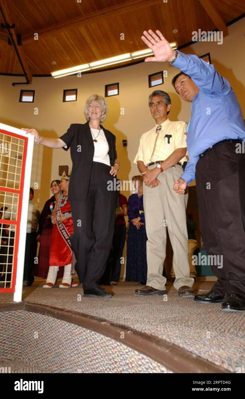 Secretary Gale Norton, with Navajo Nation President Joe Shirley, Jr. to ...