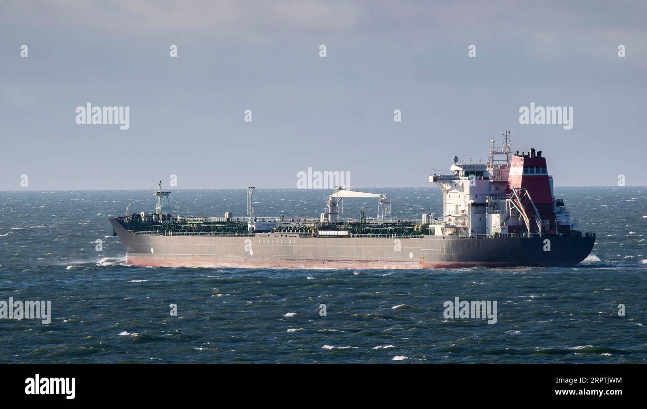 Supertanker hi-res stock photography and images - Alamy