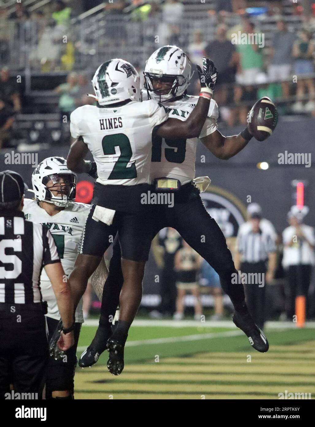 August 26, 2023 - Hawaii Rainbow Warriors quarterback Dalen Morris #19 ...