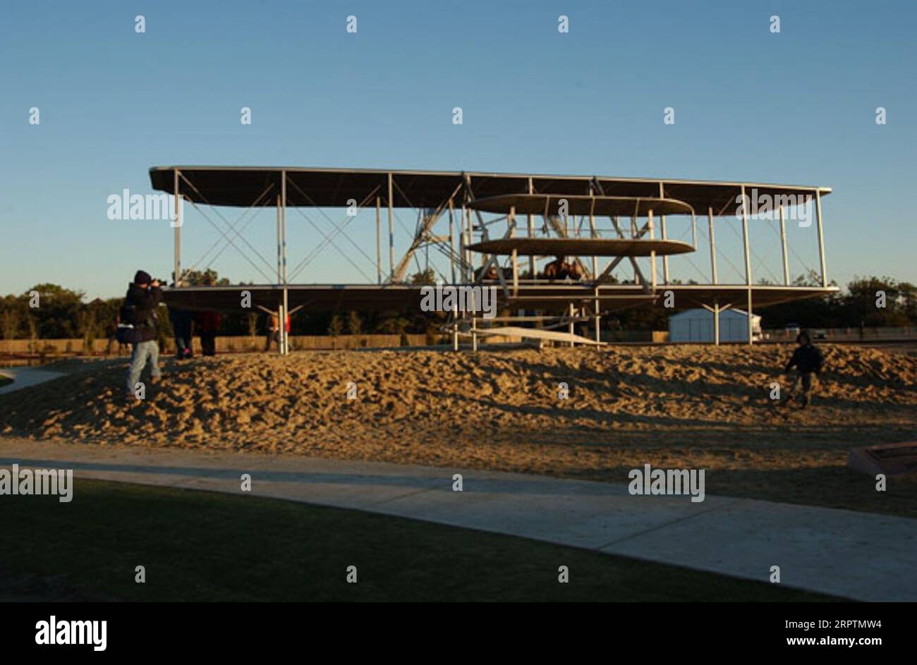 Life-size sculpture of the Wright brothers' first flight, bestowed on ...