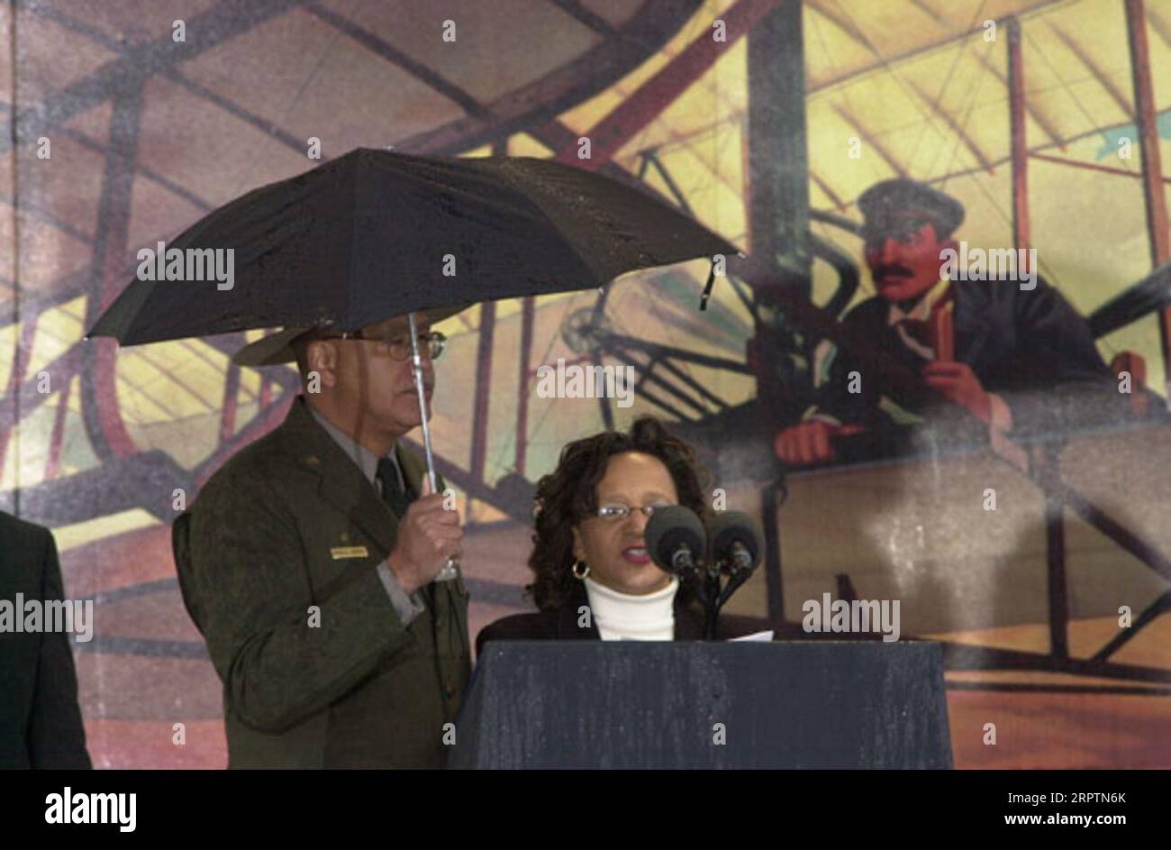 National Park Service historian Darrell Collins, left, was among the ...