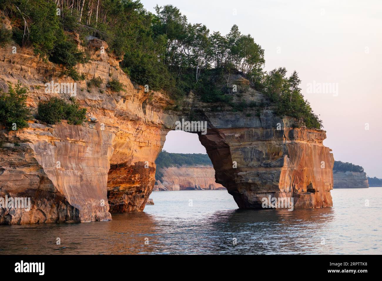 Natural arch along Pictured Rocks National Lakeshore Stock Photo - Alamy