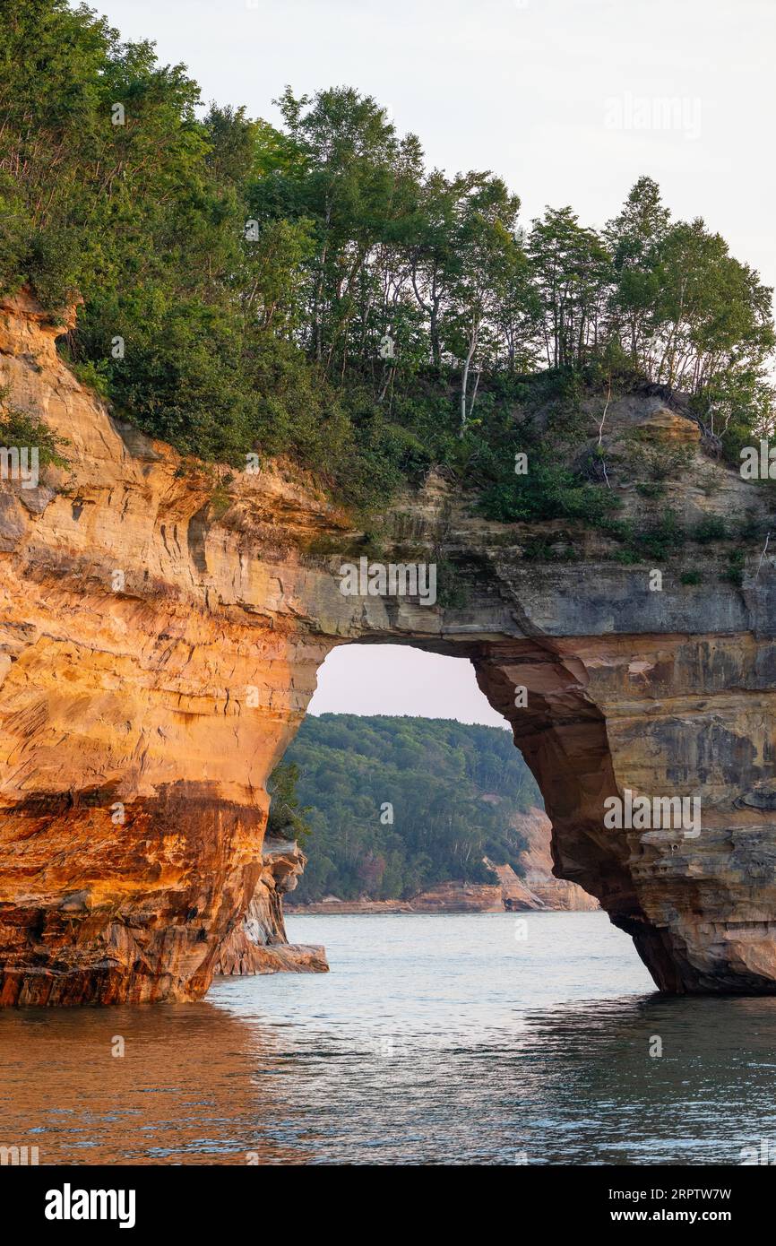 Natural arch along Pictured Rocks National Lakeshore Stock Photo - Alamy