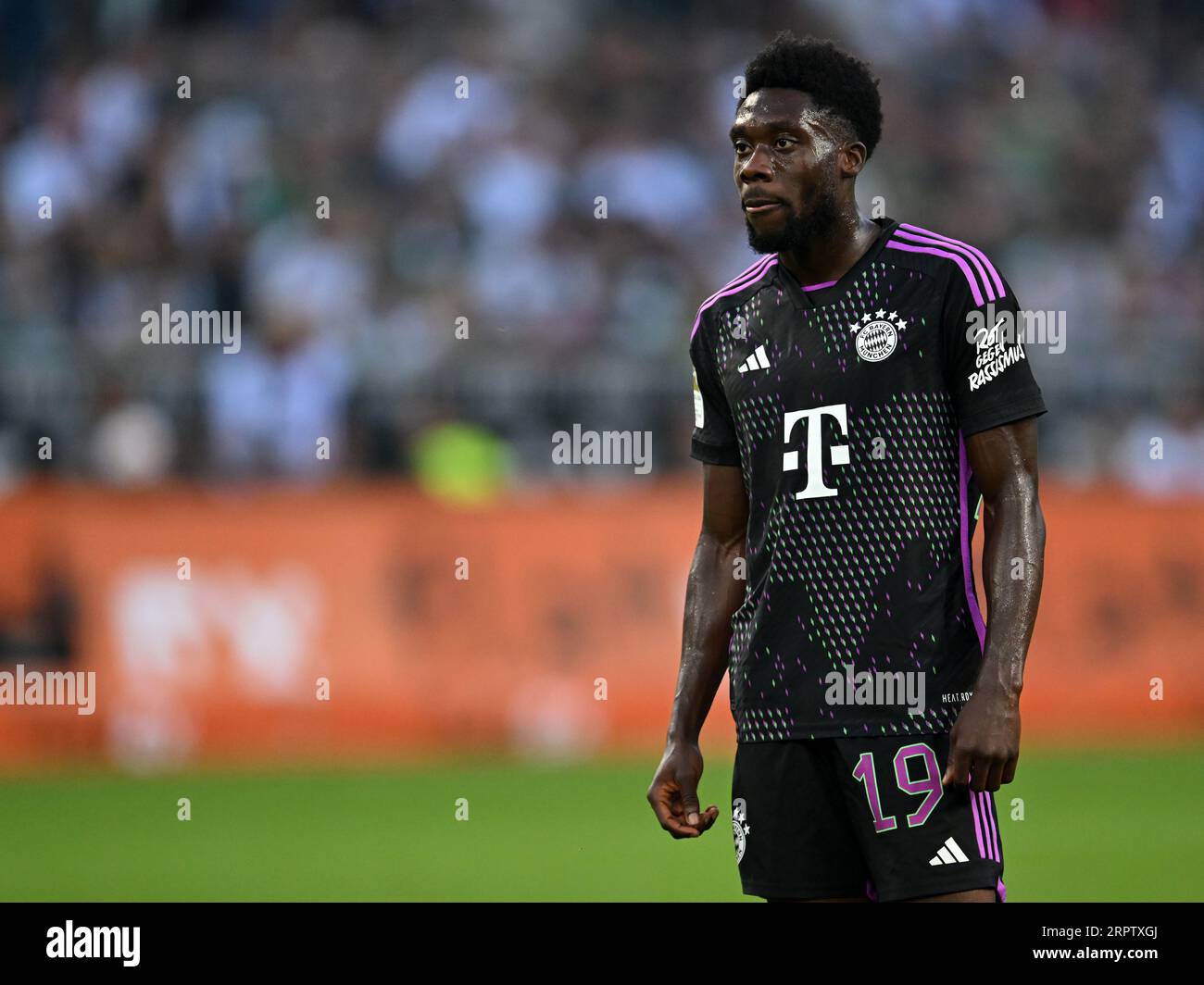 MONCHENGLADBACH - Alphonso Davies of FC Bayern Munchen during the ...
