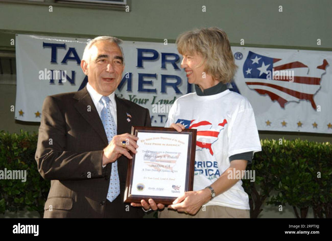 Stockton, California Mayor Gary Podesto, left, with Secretary Gale ...