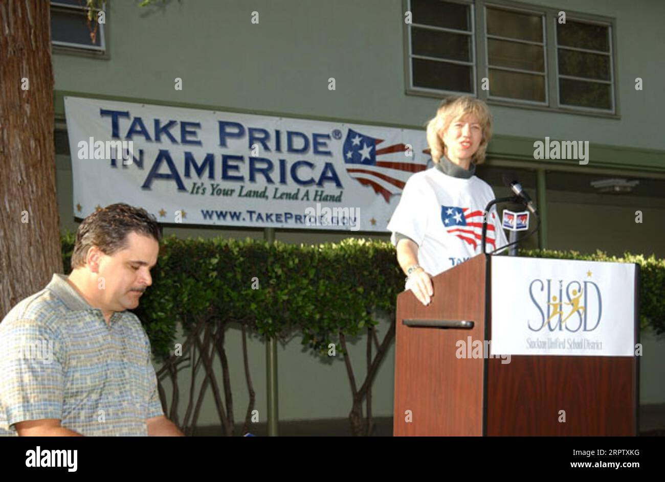 Secretary Gale Norton speaking, with California Congressman Richard ...