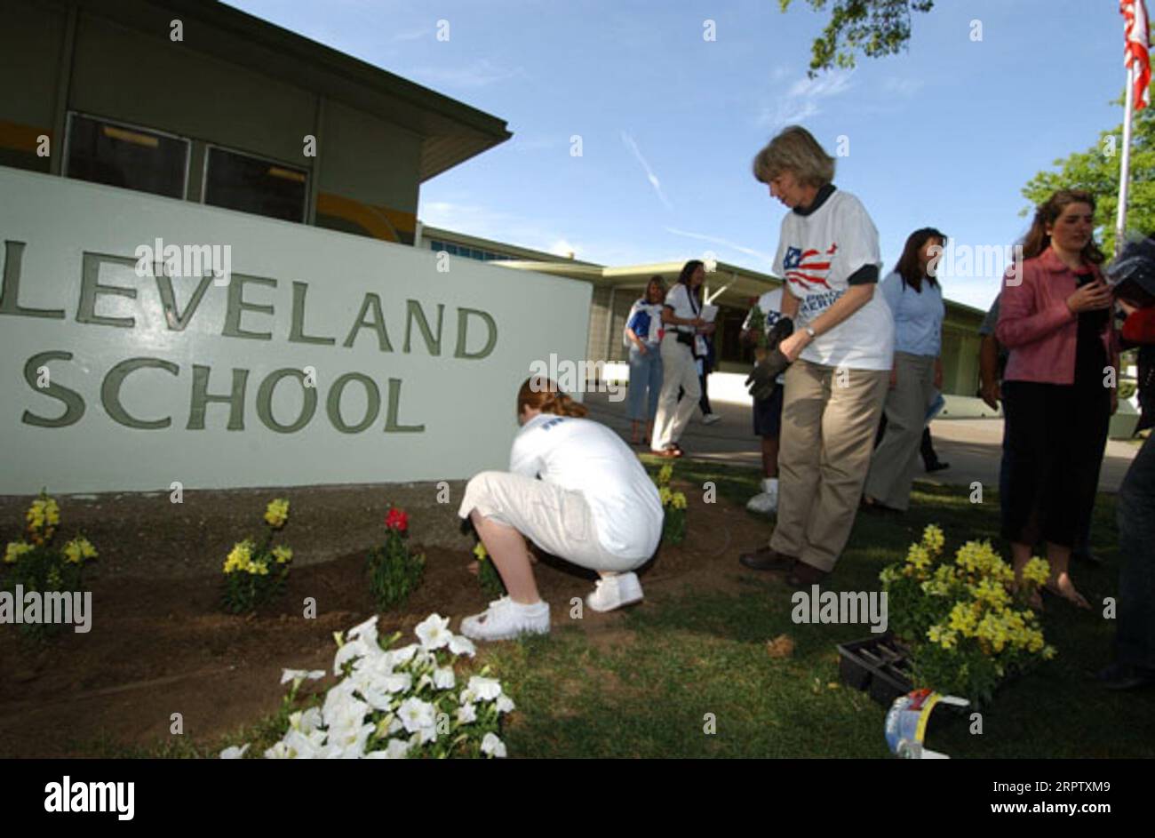 Visit of Secretary Gale Norton to Stockton, California for Take Pride ...