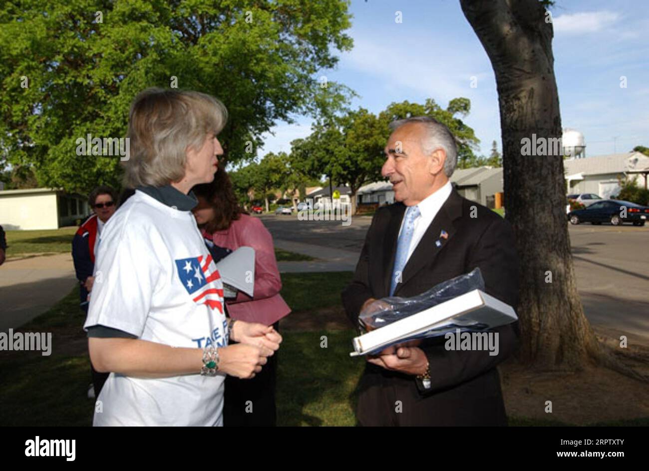 Secretary Gale Norton with Stockton, California Mayor Gary Podesto ...