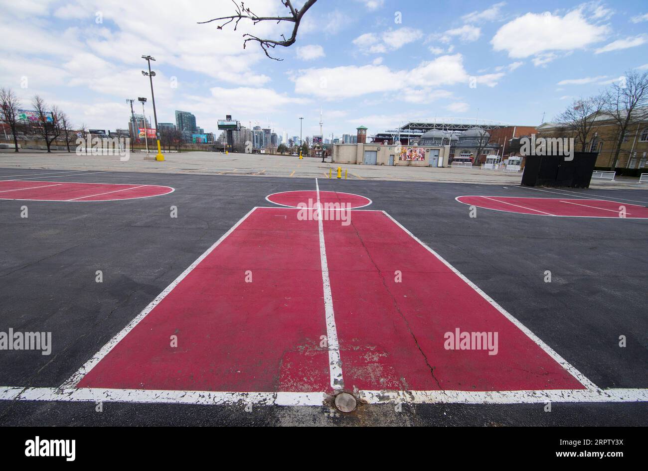 Backboards hi-res stock photography and images - Alamy