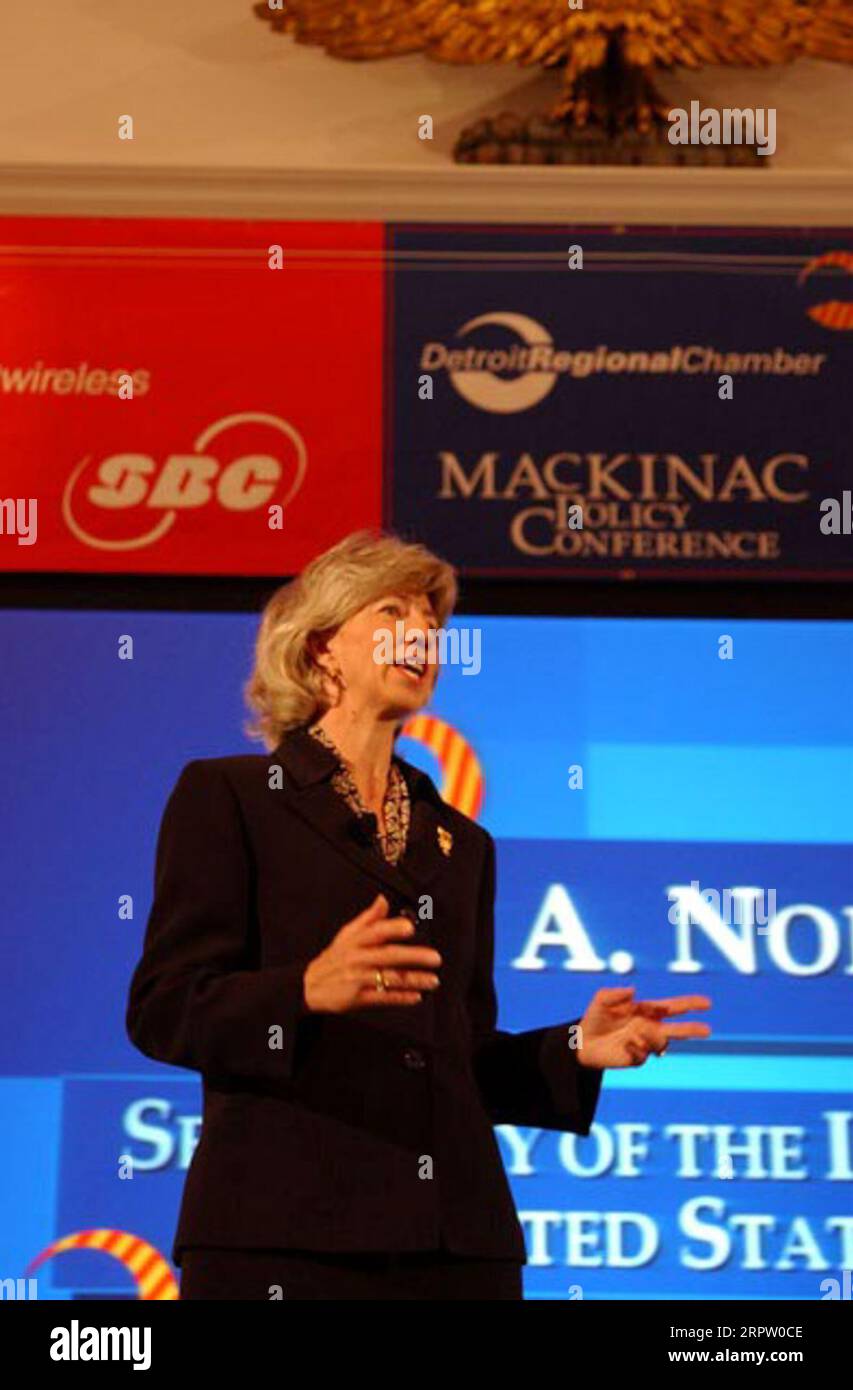Secretary Gale Norton speaking on national energy issues at the Detroit ...