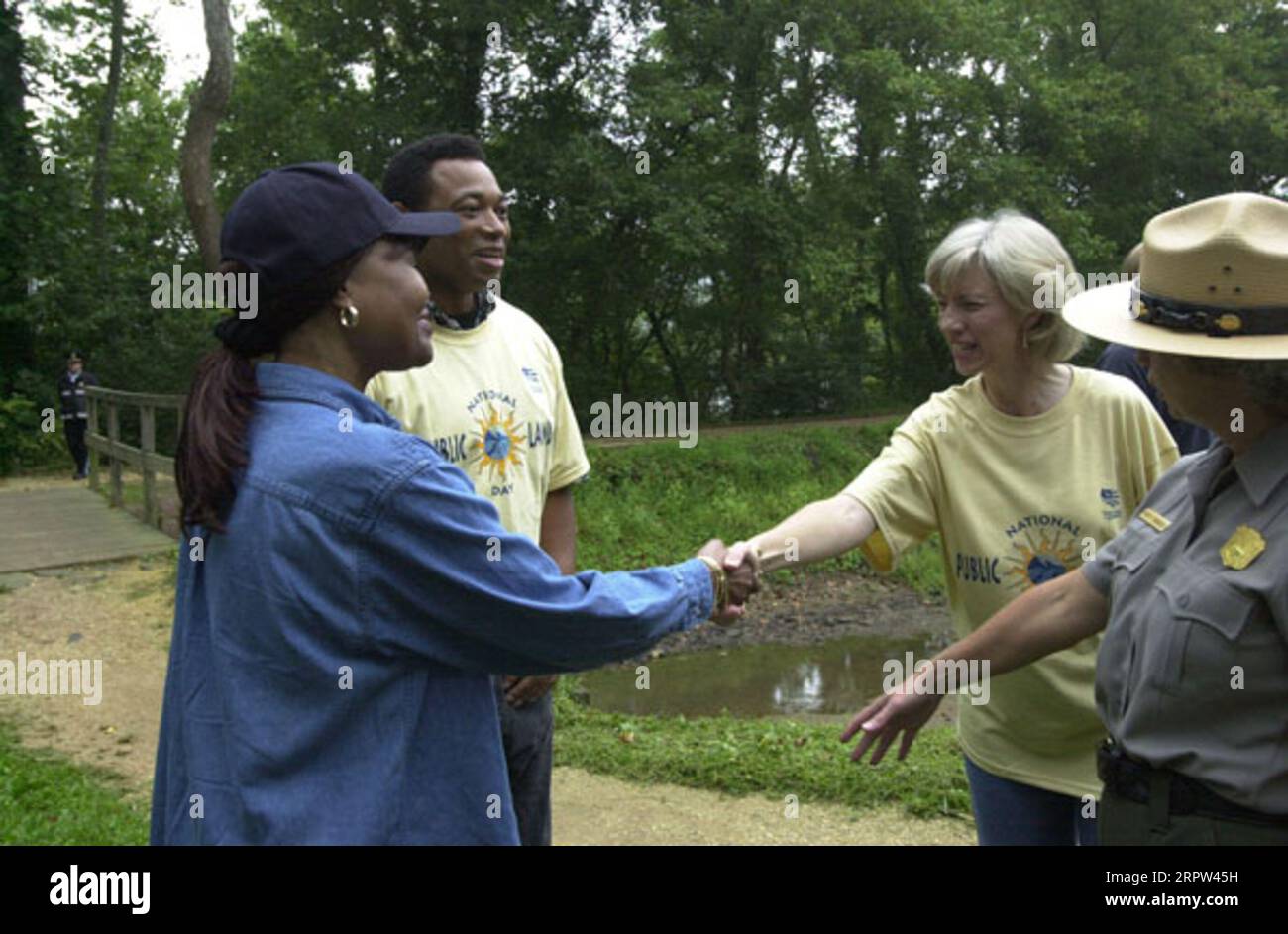 Visit of Secretary Gale Norton and National Park Service Director Fran ...