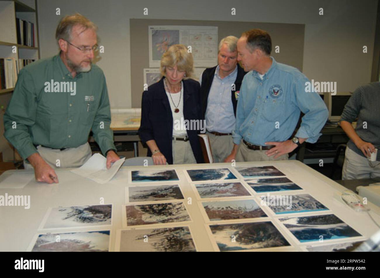 Visit of Secretary Gale Norton, second from left, Washington ...
