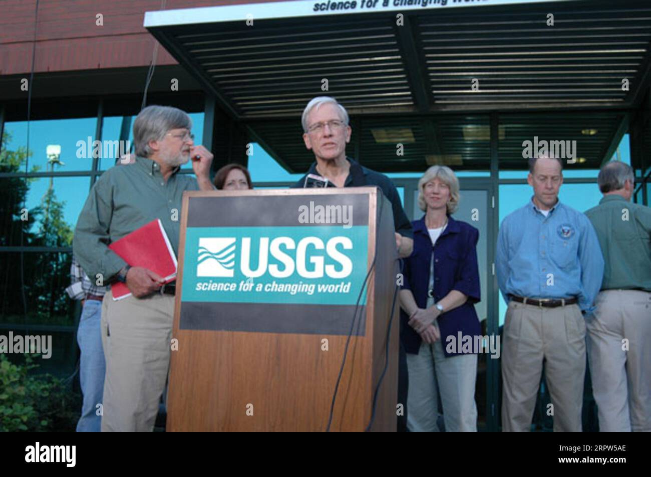 U.S. Geological Survey's Chief Scientist for Volcano Hazards, Jeff Wynn ...