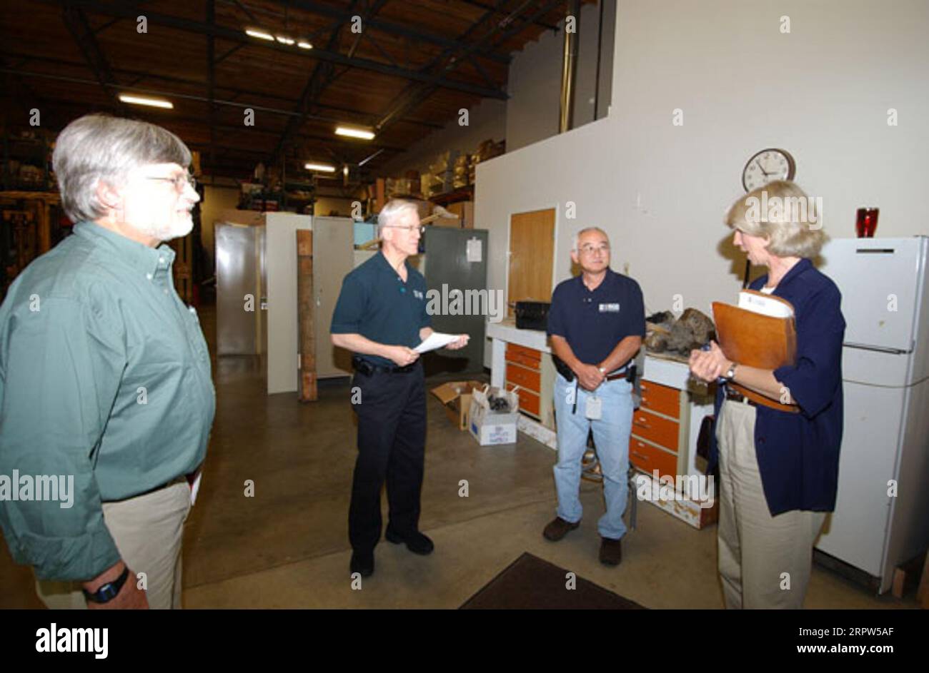 Visit of Secretary Gale Norton to the U.S. Geological Survey's Cascades ...