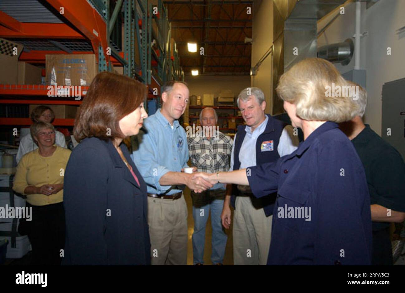 Secretary Gale Norton, right foreground, shaking hands with Oregon ...