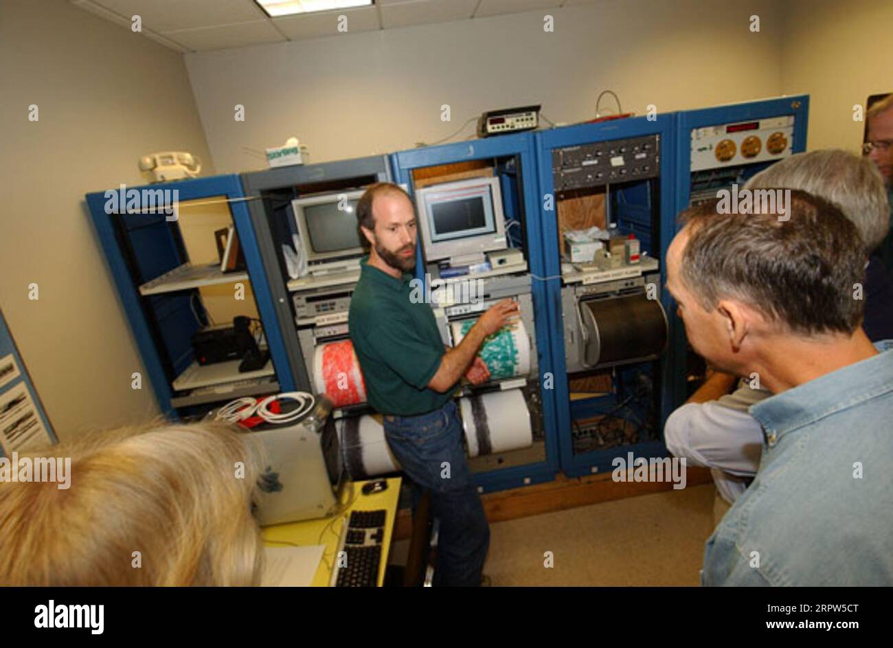 Visit of Secretary Gale Norton to the U.S. Geological Survey's Cascades ...