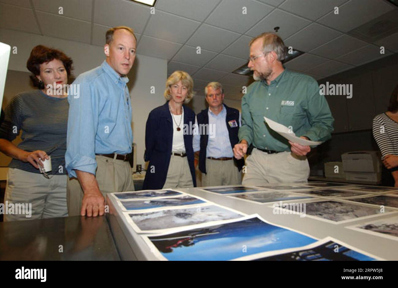 Visit of Oregon Congressman Greg Walden, second from left, Secretary ...