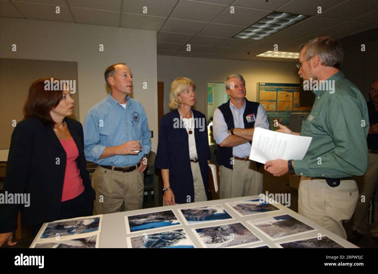 Washington Senator Maria Cantwell, Oregon Congressman Greg Walden ...