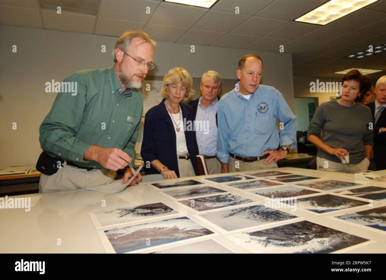 Visit of Secretary Gale Norton, second from left, Washington ...