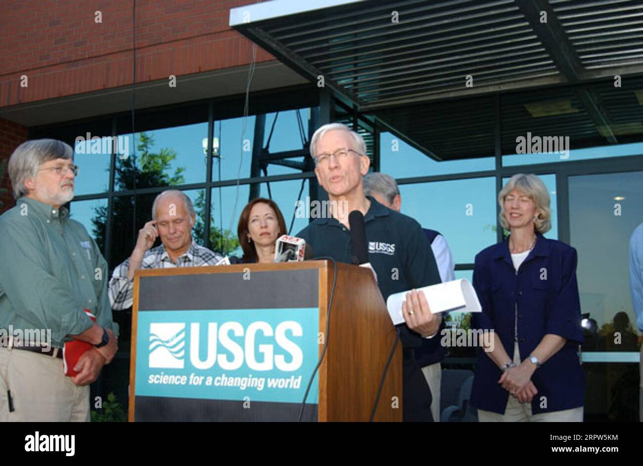 U.S. Geological Survey's Chief Scientist for Volcano Hazards, Jeff Wynn ...