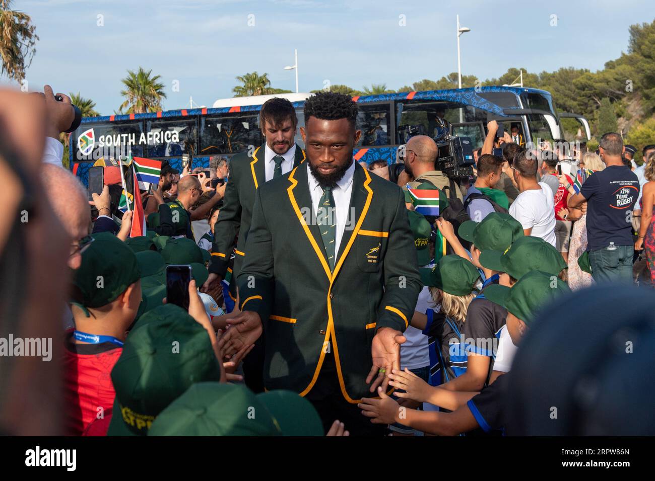 (from L to R) Eben Etzebeth and Siya Kolisi captain the South African ...