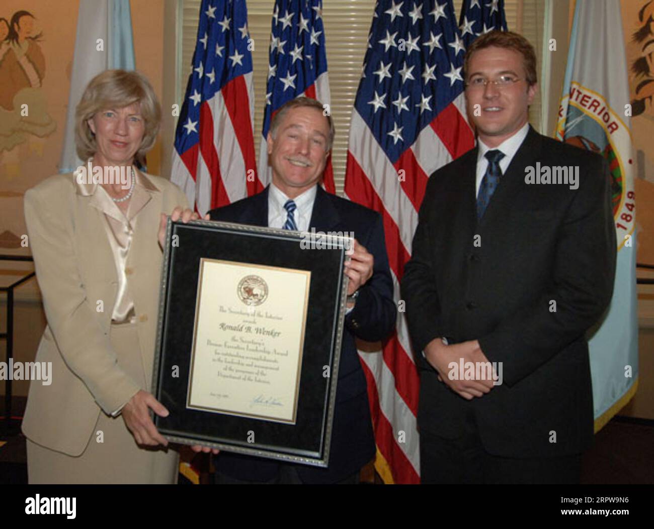 Ron Wenker, Bureau of Land Management, receiving senior executive ...