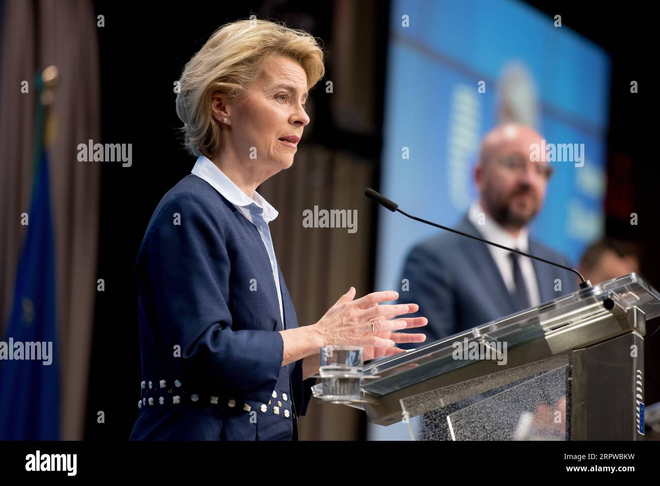 Vrus stricken hi-res stock photography and images - Alamy