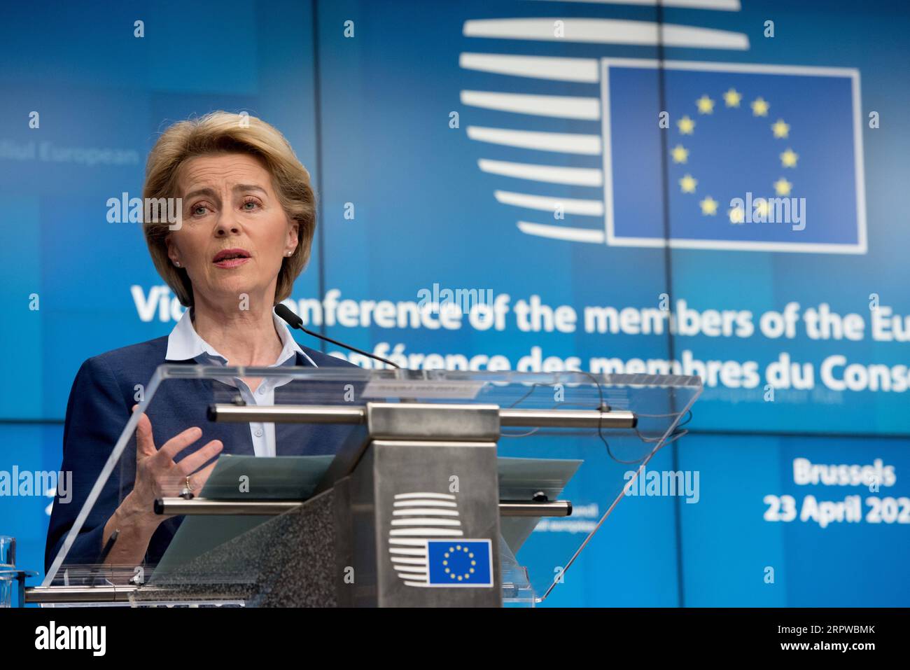 Vrus stricken hi-res stock photography and images - Alamy