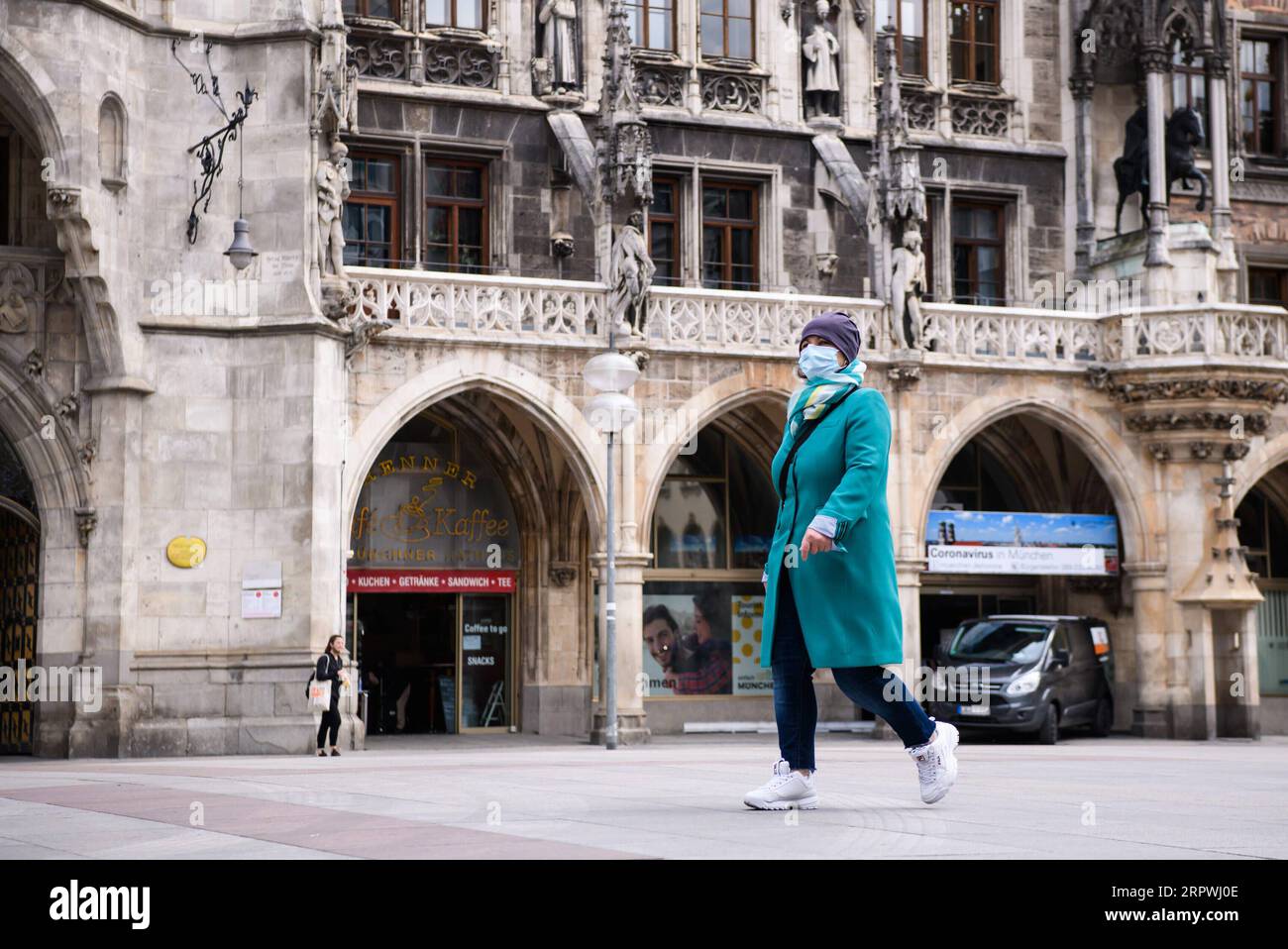 Mandatory use of mouth cover hi-res stock photography and images - Alamy