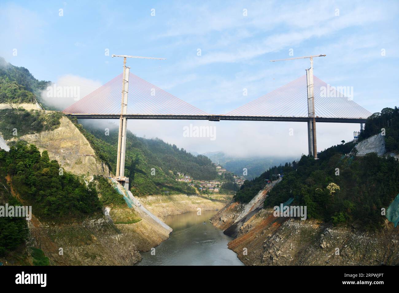 540 meters hi-res stock photography and images - Alamy