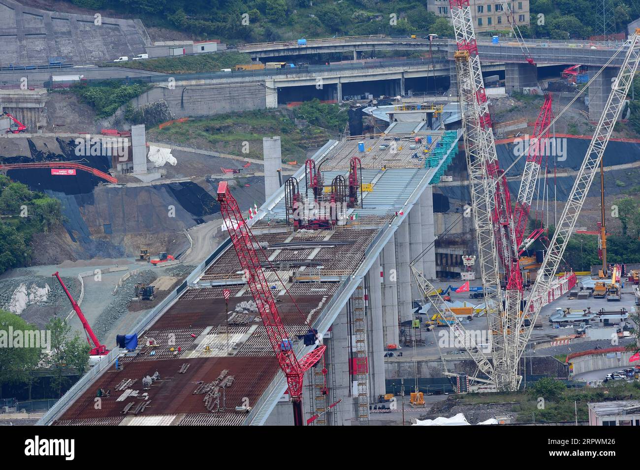 200428 -- GENOA ITALY, April 28, 2020 Xinhua -- Photo taken on April 28 ...