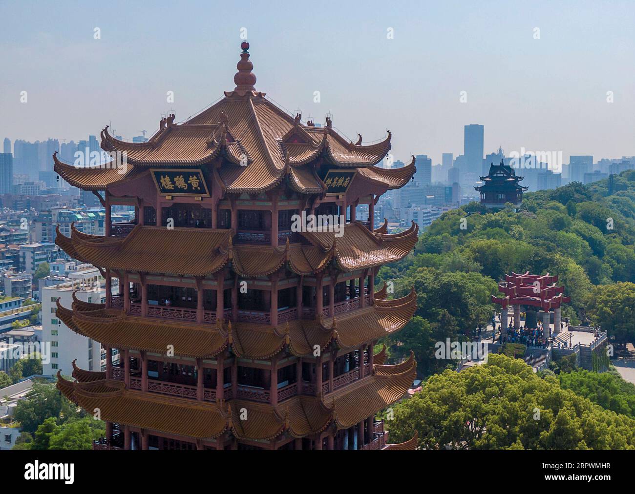 200429 -- WUHAN, April 29, 2020 -- Aerial photo taken on April 29, 2020 ...