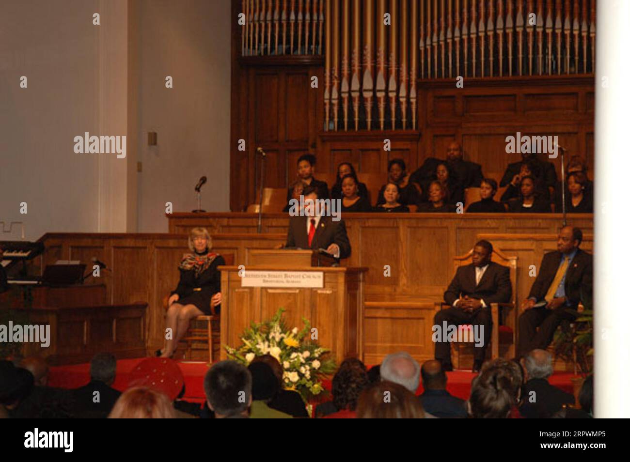 U.S. Attorney General Alberto Gonzales speaking at ceremonies ...