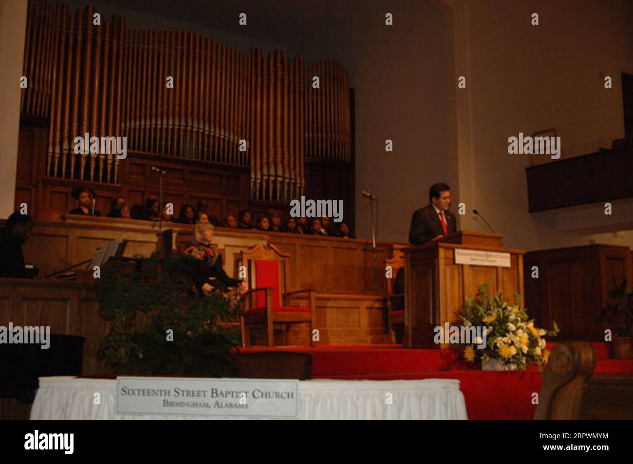 U.S. Attorney General Alberto Gonzales speaking at ceremonies ...