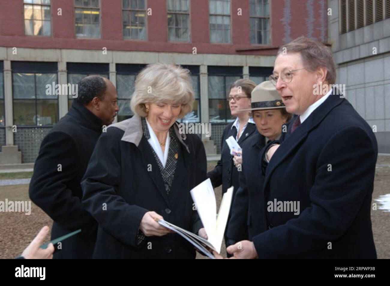 Secretary Gale Norton with General Services Administration chief David ...