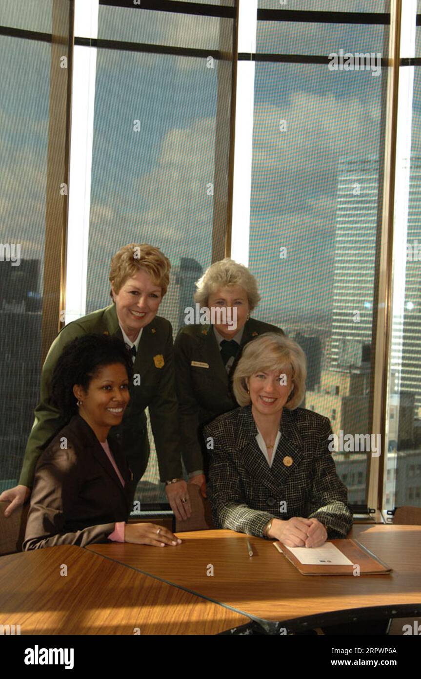Secretary Gale Norton, with Superintendent of the African Burial Ground ...