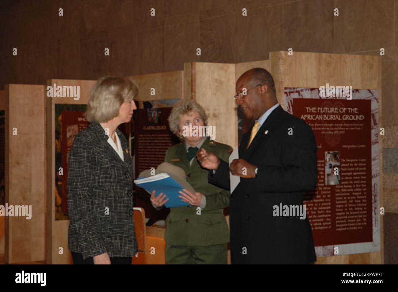 Secretary Gale Norton, National Park Service Director Fran Mainella ...